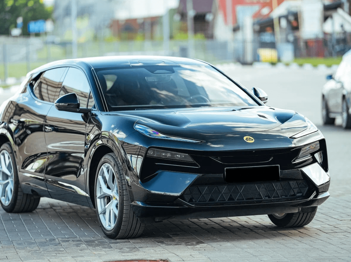 Прокат Lotus Eletre S в Москве без водителя | Blackcar.rent